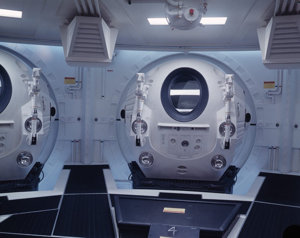 2001-space-behind-scenes75